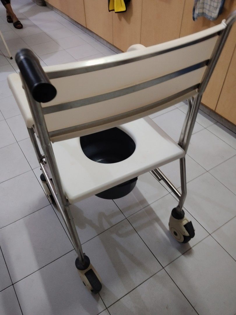 Mobile Commode Chair with Wheels, Health & Nutrition, Assistive ...
