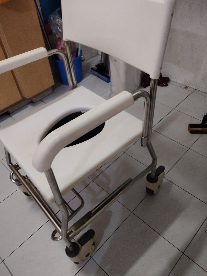 Mobile Commode Chair with Wheels, Health & Nutrition, Assistive ...