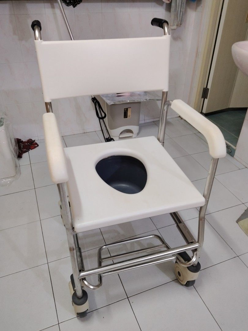 Mobile Commode Chair with Wheels, Health & Nutrition, Assistive ...