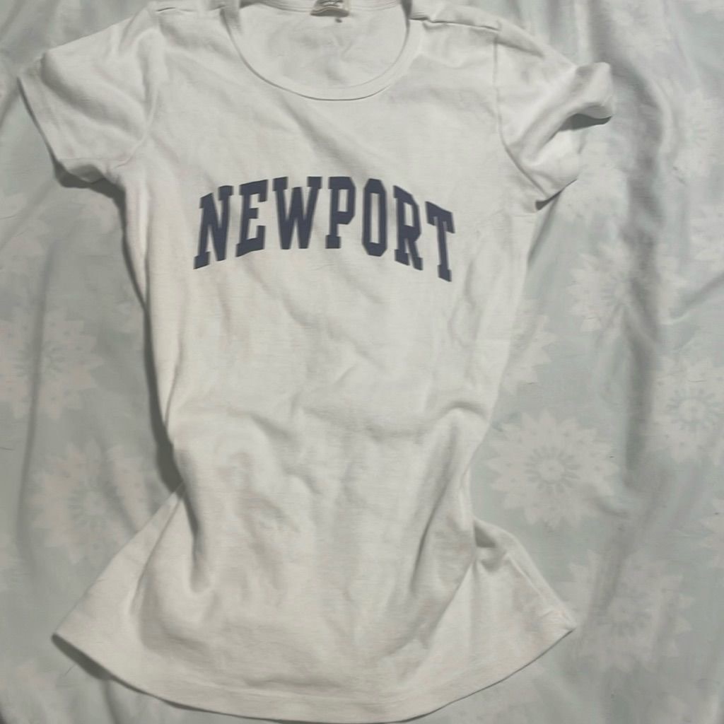 Newport Brandy Melville, Women's Fashion, Tops, Shirts on Carousell