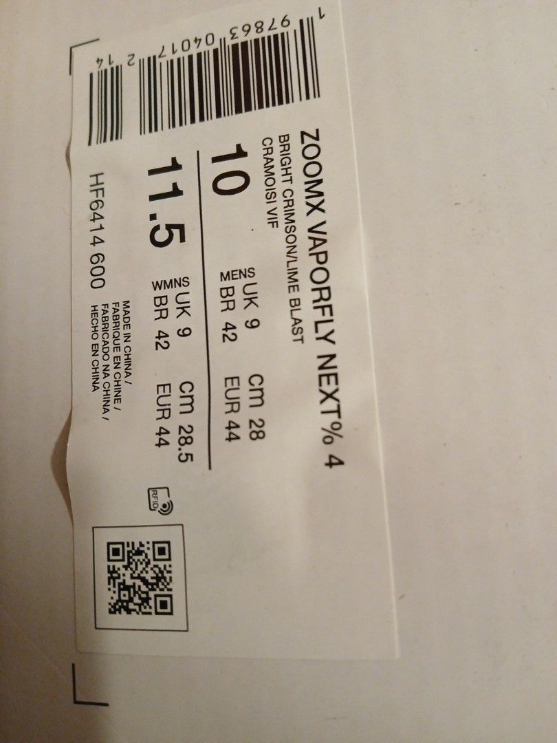 Nike ZoomX Vaporfly 4 Road Racing Shoes, Men's Fashion, Footwear ...