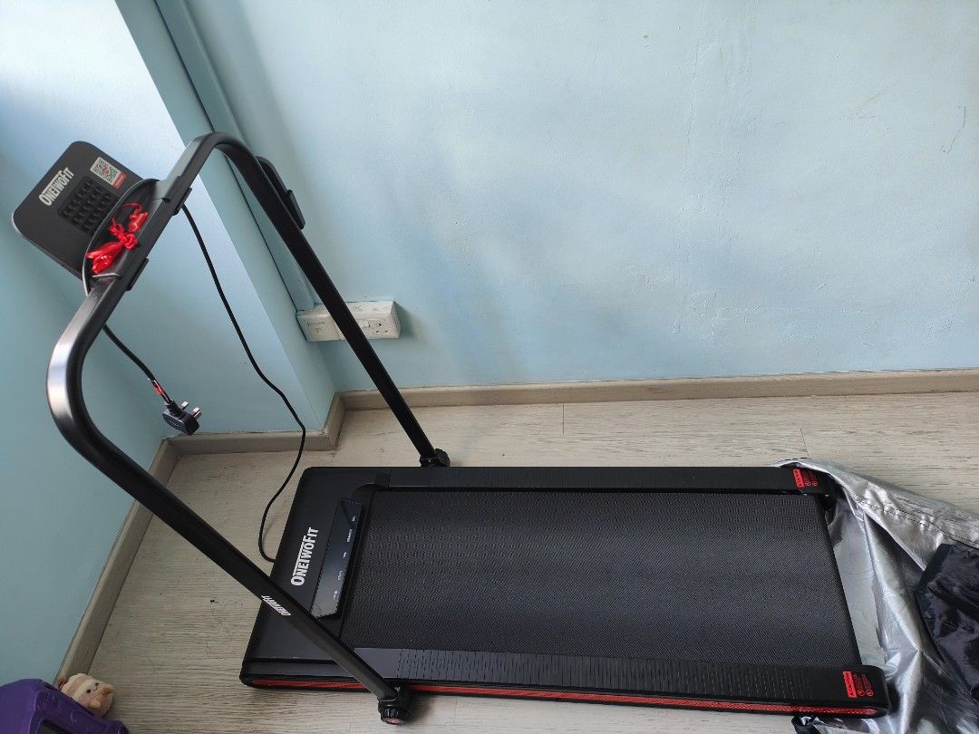 OneTwoFit Upgraded 2-in-1 Treadmill, Sports Equipment, Exercise ...