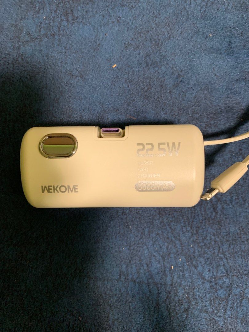 Phones. Charger, Announcements on Carousell