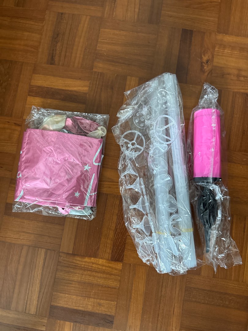 Pink Balloon Kit with Pump, Hobbies & Toys, Occasions & Party Supplies ...
