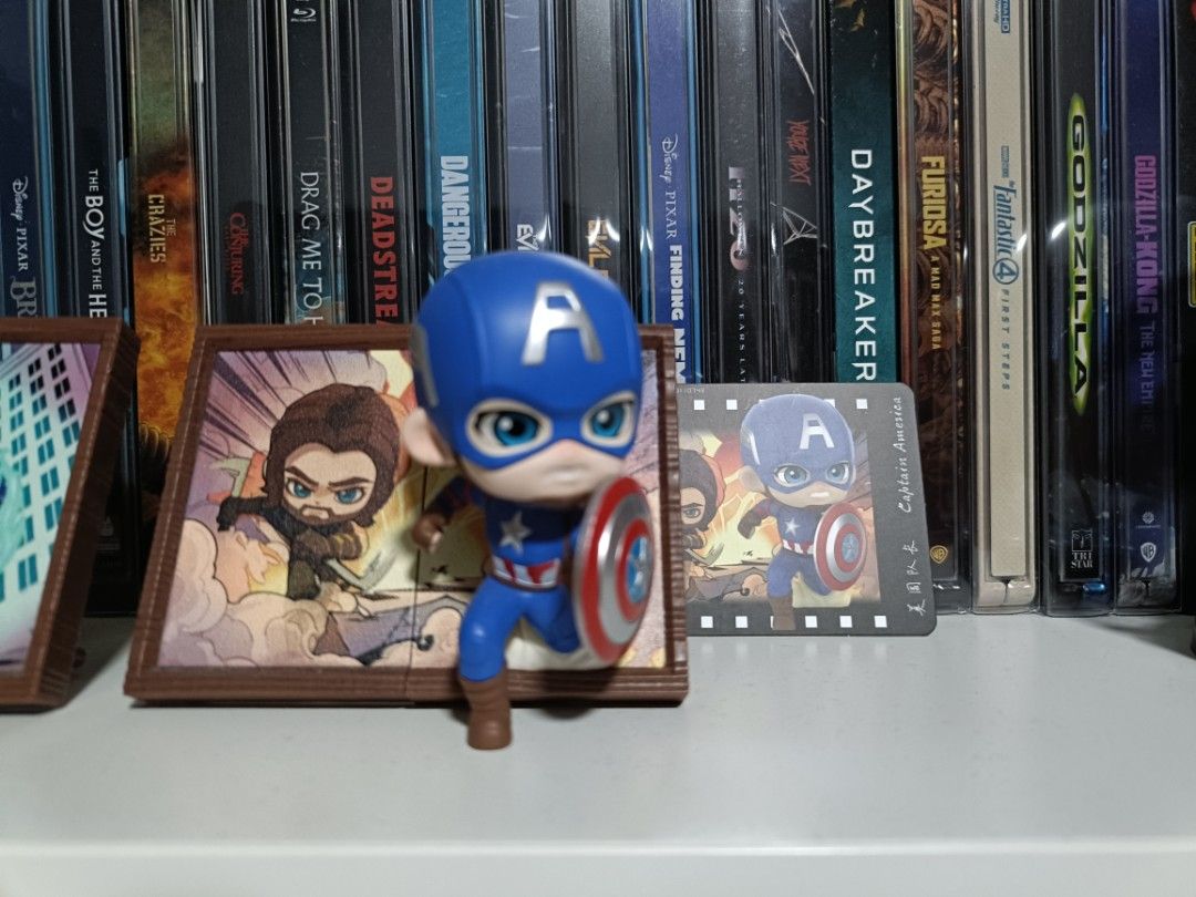 Popmart Marvel Photo Frame Series Figures (Thor & Captain America ...