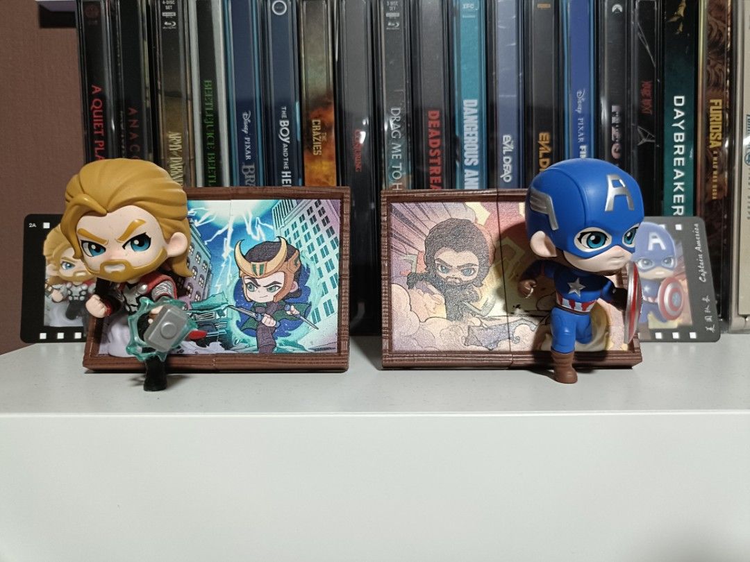 Popmart Marvel Photo Frame Series Figures (Thor & Captain America ...