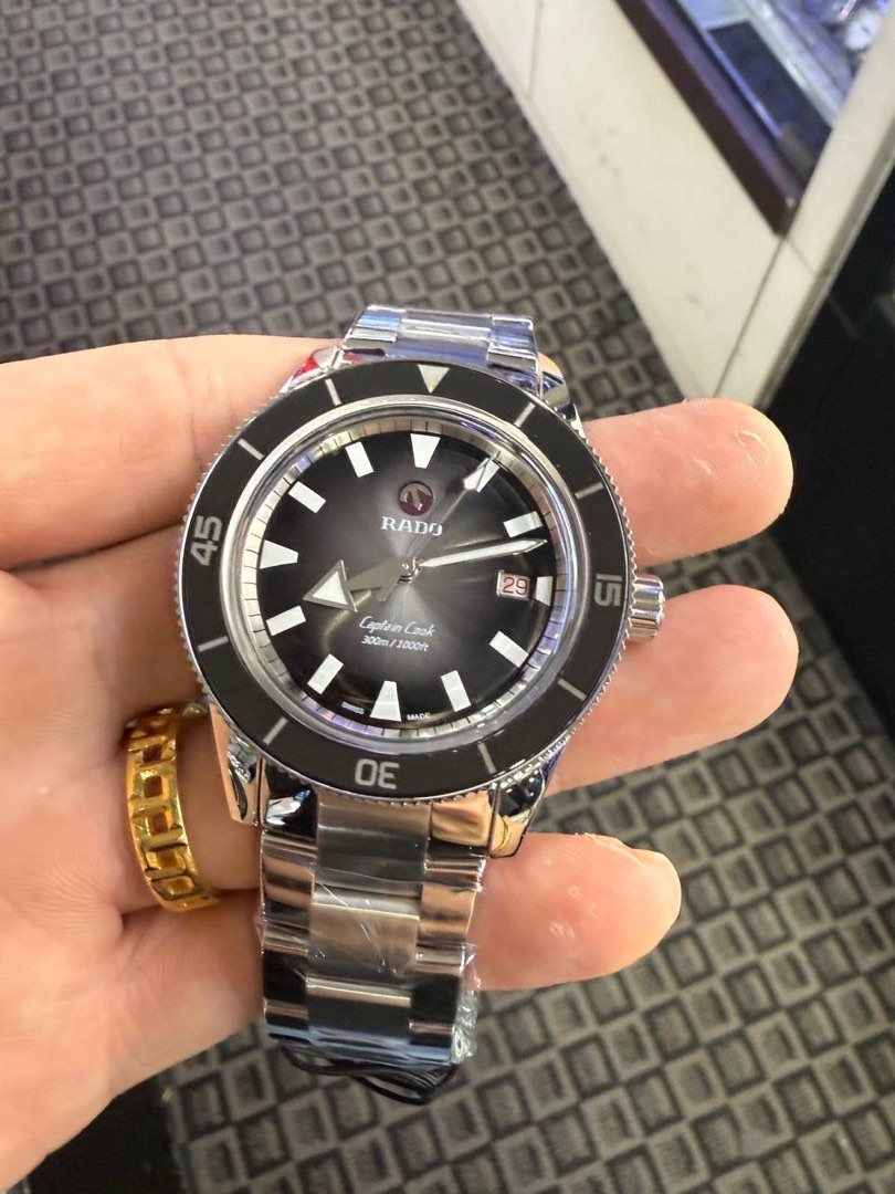 RADO CAPTAIN COOK SWISS MADE AUTOMATIC DIVERS 300M, Men's Fashion ...