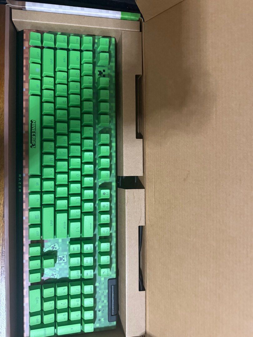 Razer Blackwidow V4 X Minecraft Mechanical Keyboard, Computers & Tech ...