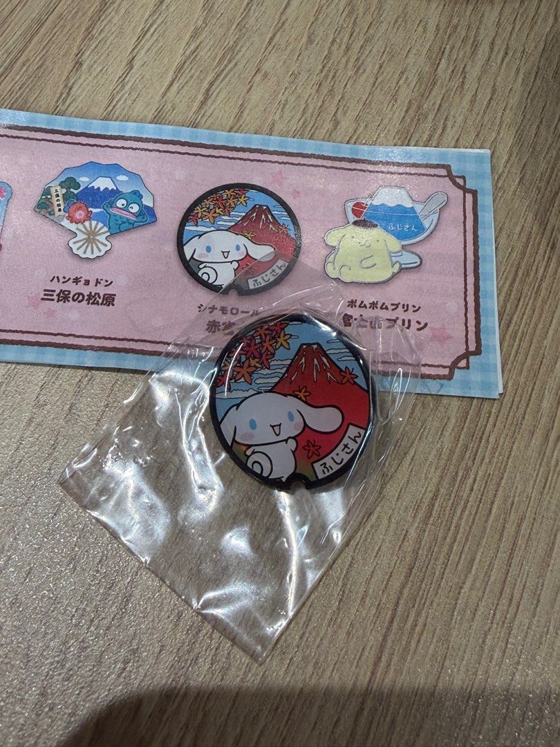 Sanrio cinnamoroll x Mount Fuji background collar pin, Hobbies & Toys ...