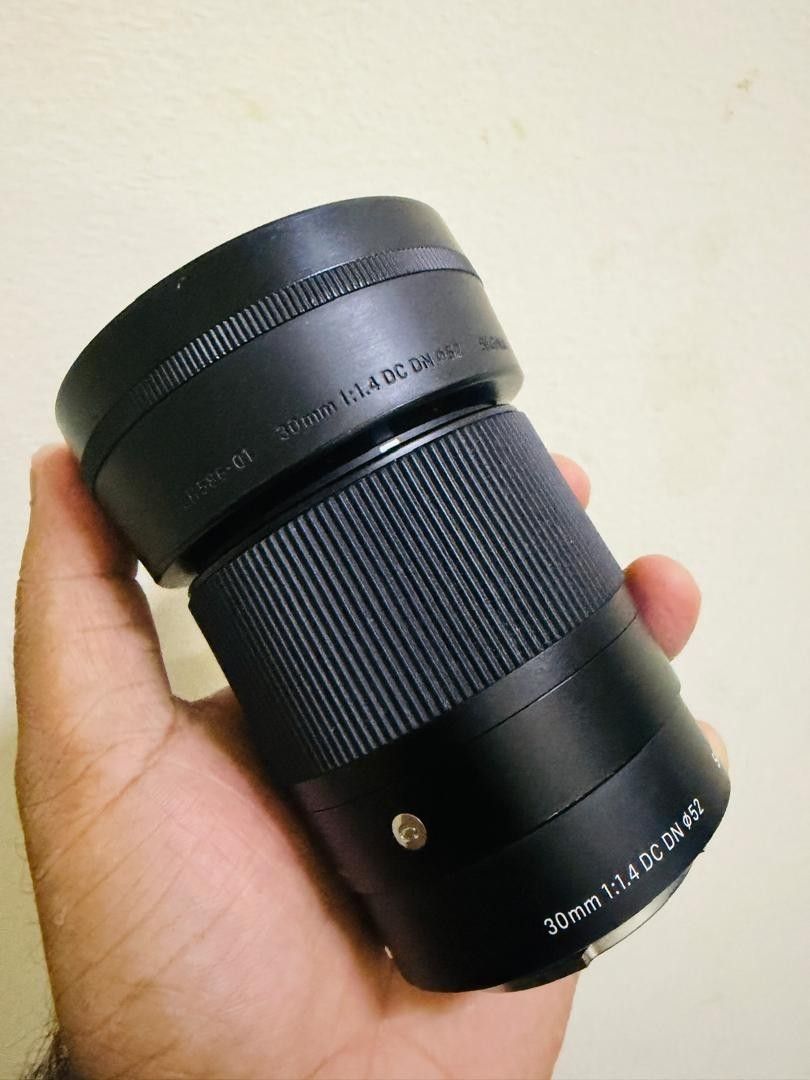 Sigma 30mm f/1.4 DC DN Lens,Nice Condition, Sony E Mount, Photography ...