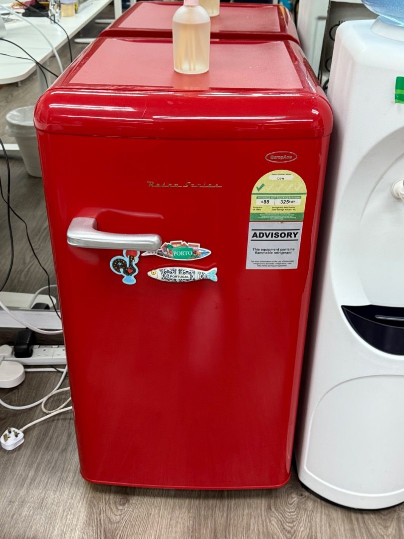 EuropAce Retro Series Mini Fridge - Red, TV & Home Appliances, Kitchen ...