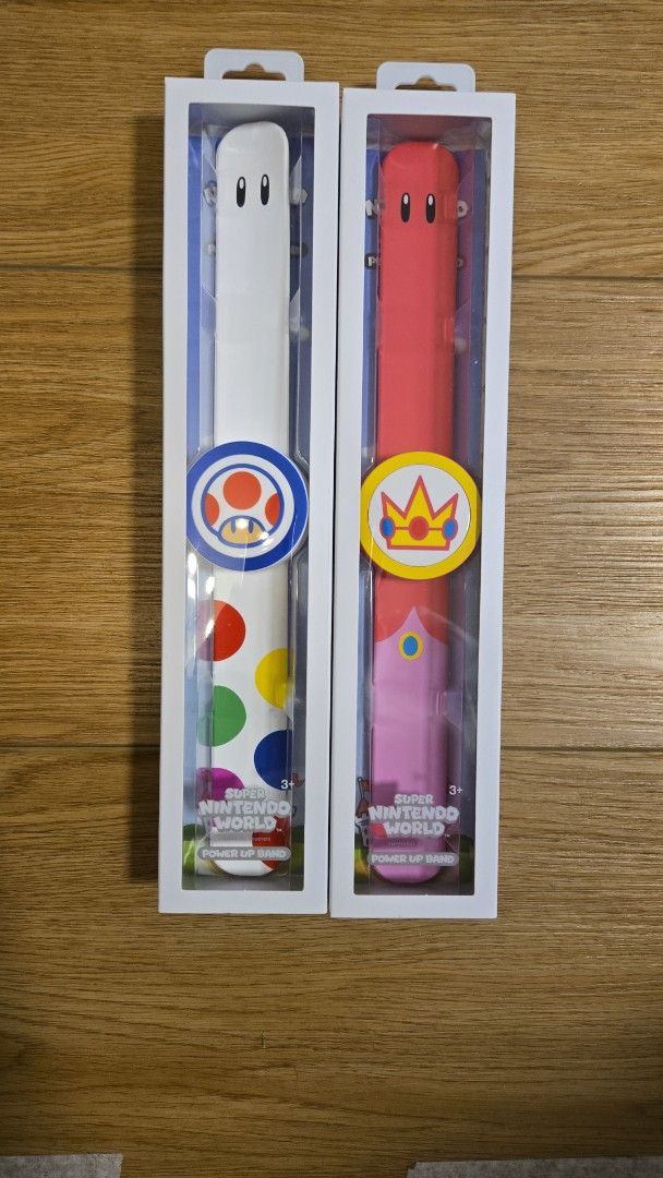 Super Nintendo World 手環, 興趣及遊戲, 玩具 & 遊戲類 - Carousell