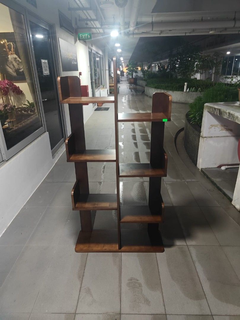 SUTCLIFFE 0.6,m Display Shelf, Furniture & Home Living, Furniture ...