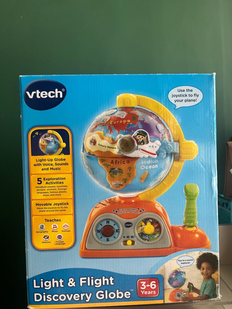 VTech Light & Flight Discovery Globe, 興趣及遊戲, 玩具 & 遊戲類 - Carousell