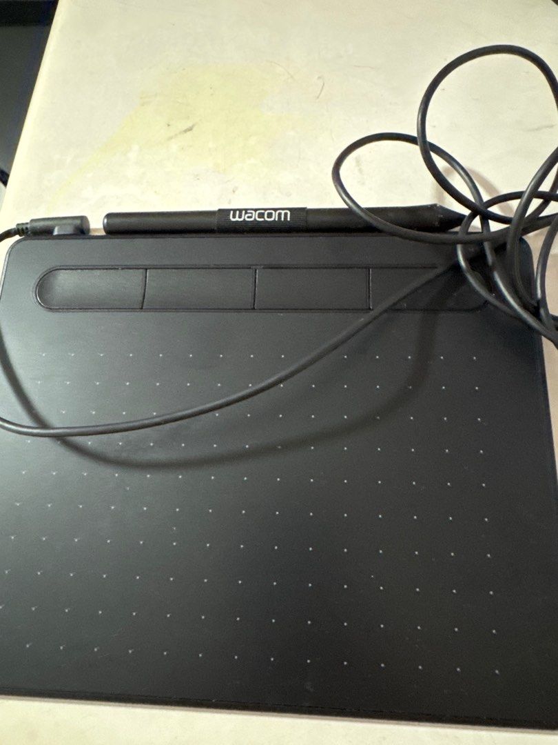 Wacom Intuos S Drawing Tablet with Pen, Computers & Tech, Parts ...