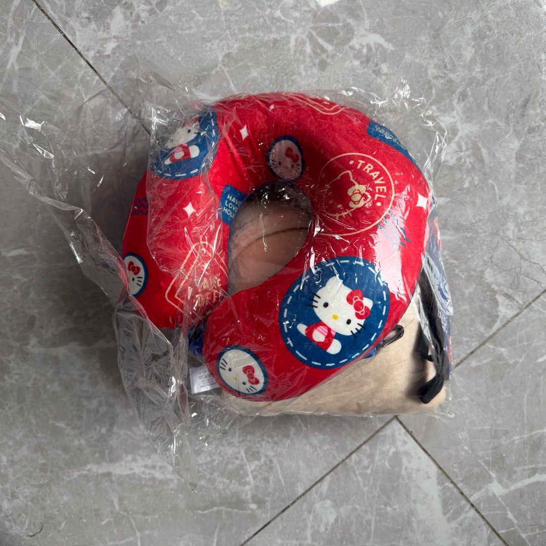 [$10 MAILED] Watsons Hello Kitty Travel Set, Hobbies & Toys, Travel ...