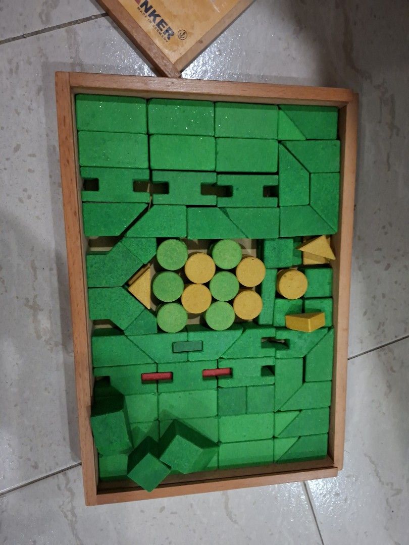 Anker Brontomos! Stone Building Set, Hobbies & Toys, Toys & Games on ...