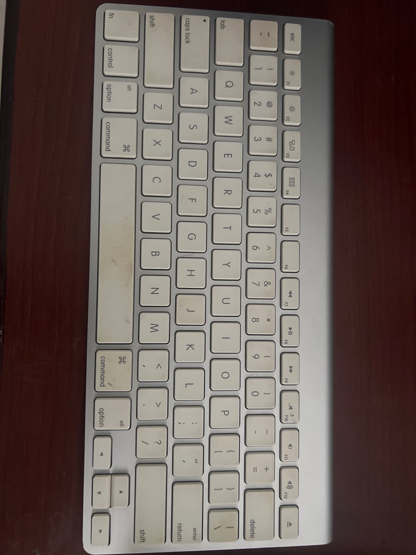 Apple Magic Keyboard - Silver, Computers & Tech, Parts & Accessories ...