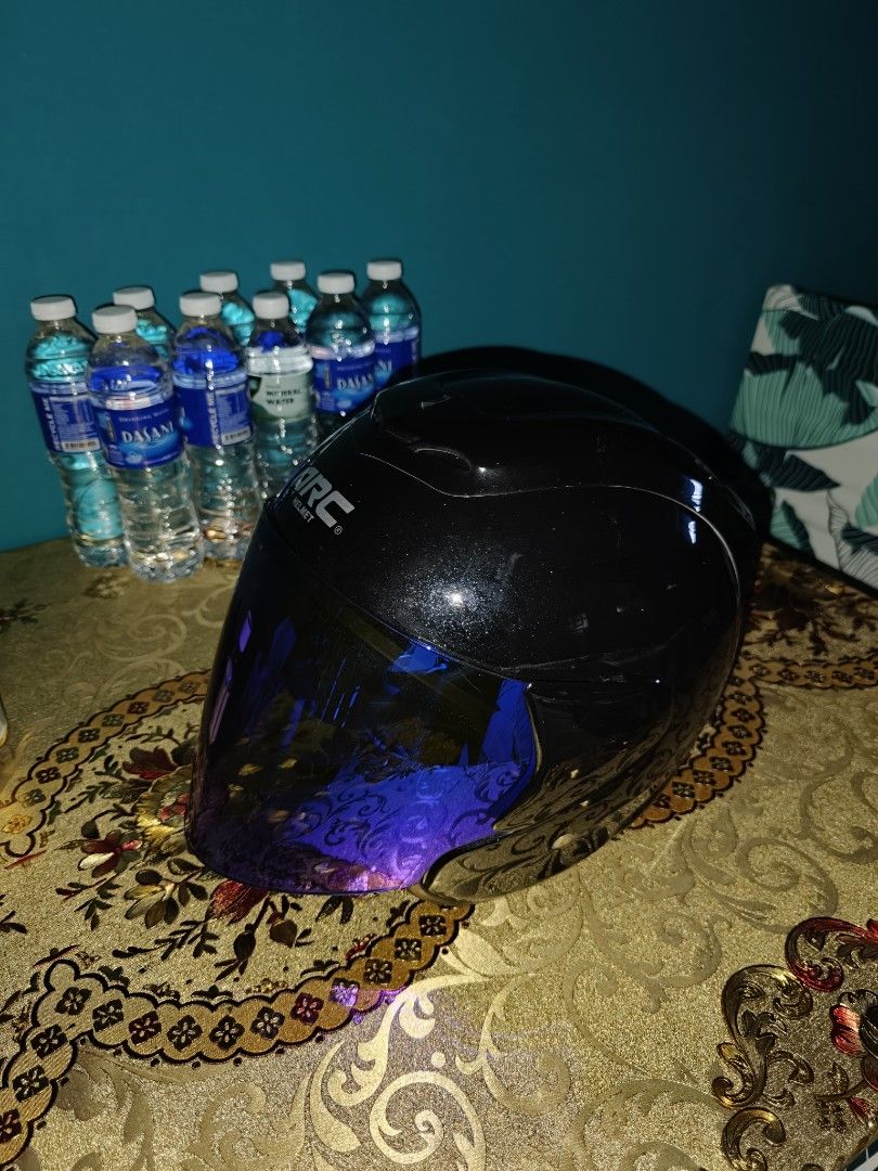 arc ritz helmet, Motorcycles, Motorcycle Apparel on Carousell