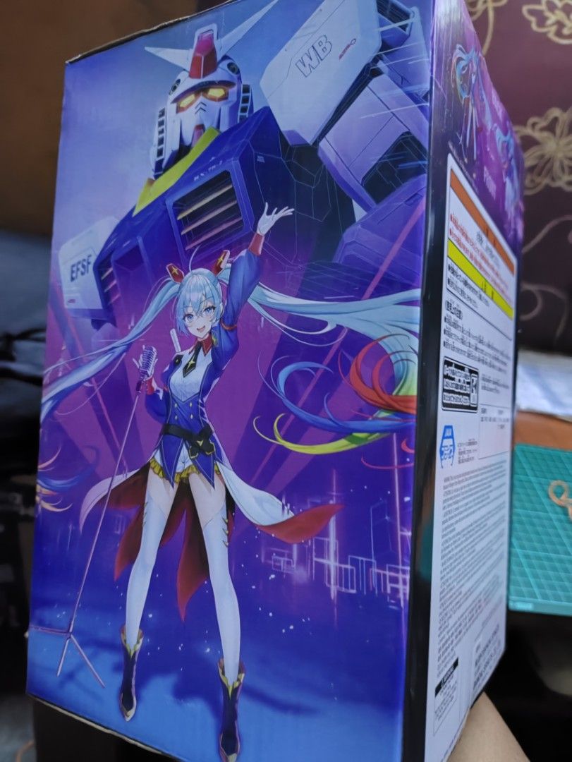 Bandai Namco Gundam x Hatsune Miku Figure, Hobbies & Toys, Toys & Games ...