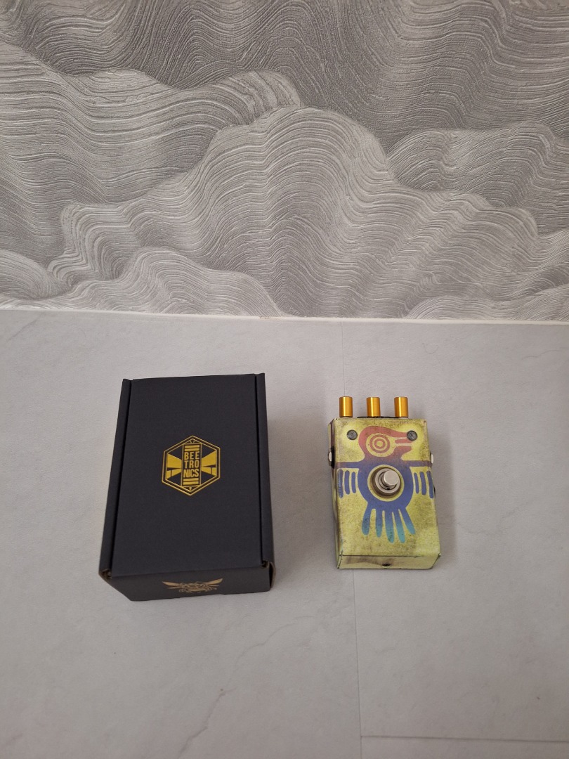 BeeTronics Fat Bee Custom Shop Overdrive Pedal, Hobbies & Toys, Music ...