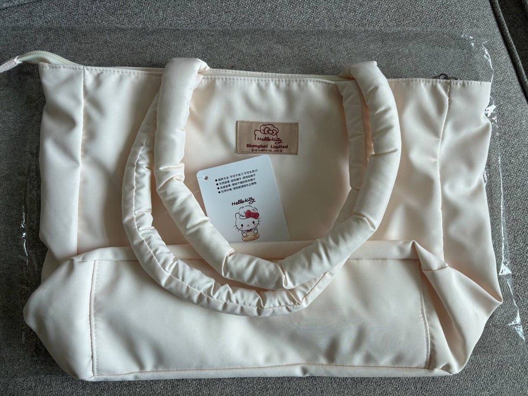 BNWT Hello Kitty Shanghai Limited Tote Bag from Sanriogate, Women's ...