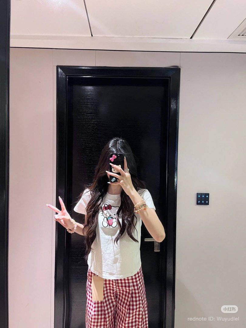 brandy melville hello kitty shirt, Women's Fashion, Tops, Shirts on ...