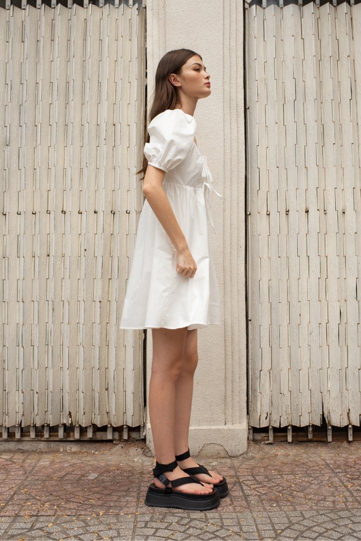 Caramel Monster Loulou II Mini Dress (White), Women's Fashion, Dresses ...