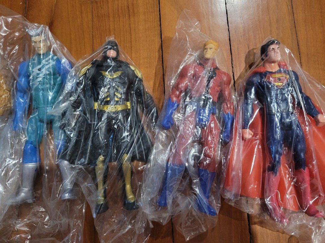 A set of Comics Action Figures -Spider-Man, Batman, Superman and others ...