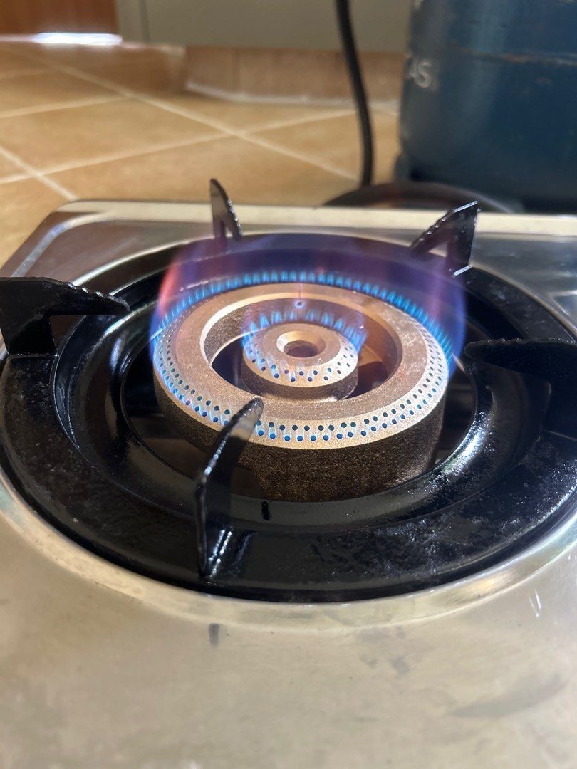 Crown-2500 LPG Double Burner Stove, TV & Home Appliances, Kitchen ...