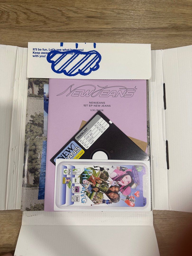 Danielle- New jeans debut album, Hobbies & Toys, Memorabilia ...