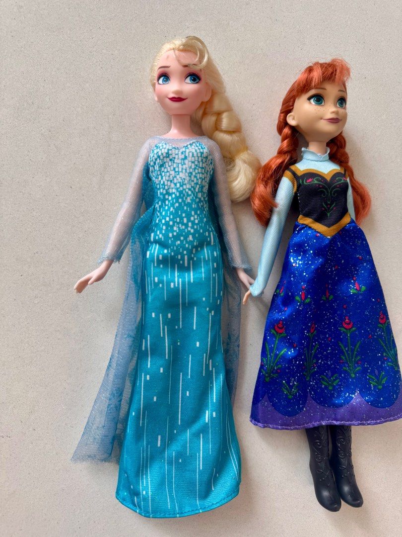 Disney Frozen Elsa and Anna Dolls, Hobbies & Toys, Toys & Games on ...