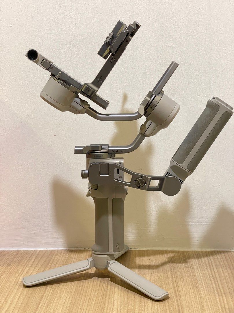 DJI RS4 MINI COMBO WITH TRACKING MODULE ( 90% NEW ), Photography ...