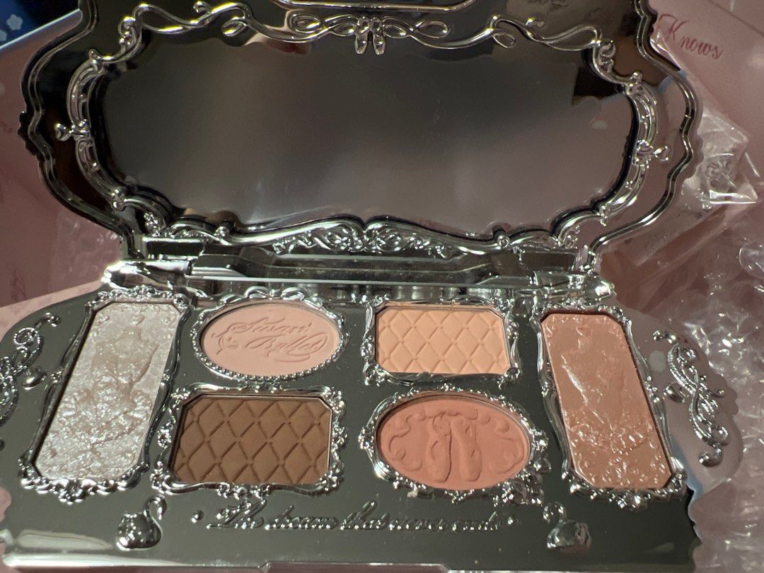 Flower Knows Swan Ballet Mirror/ Paddle Brush/ Eyeshadow Palette/ Lip ...