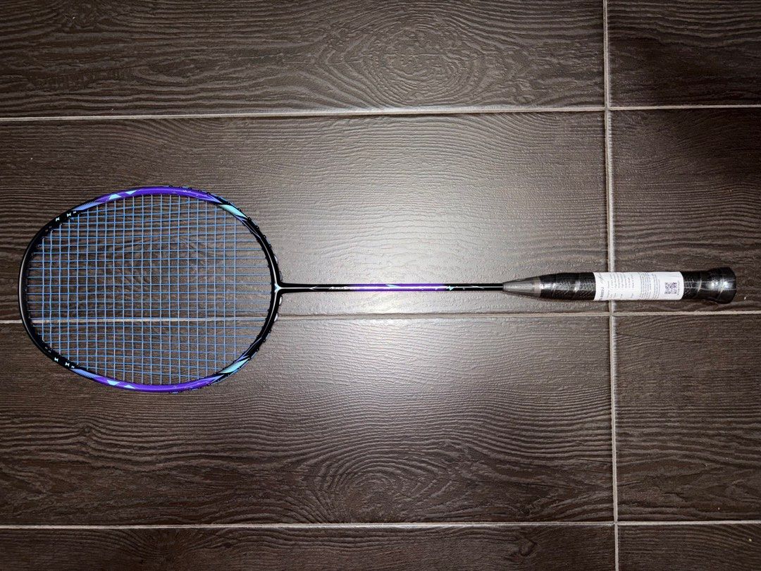 For sale: Victor Auraspeed 9000 4u badminton racket, Sports Equipment ...