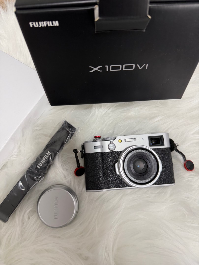 Fujifilm X100VI Digital Camera - Silver, Photography, Cameras on Carousell