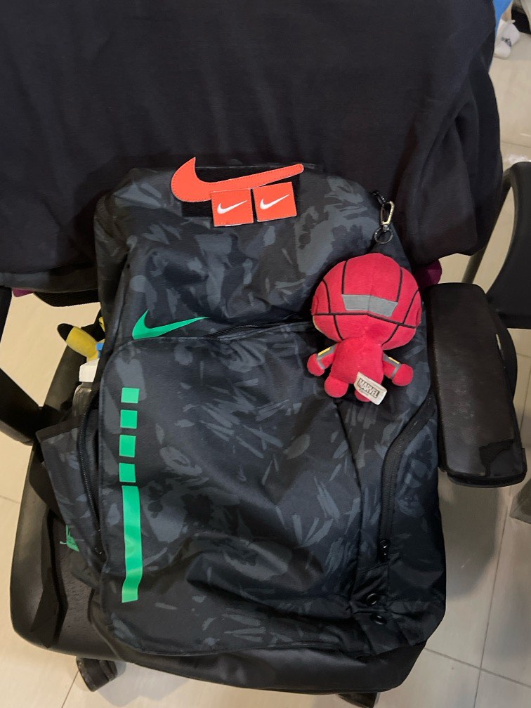 green camo nike elite backpack, Men's Fashion, Bags, Backpacks on Carousell