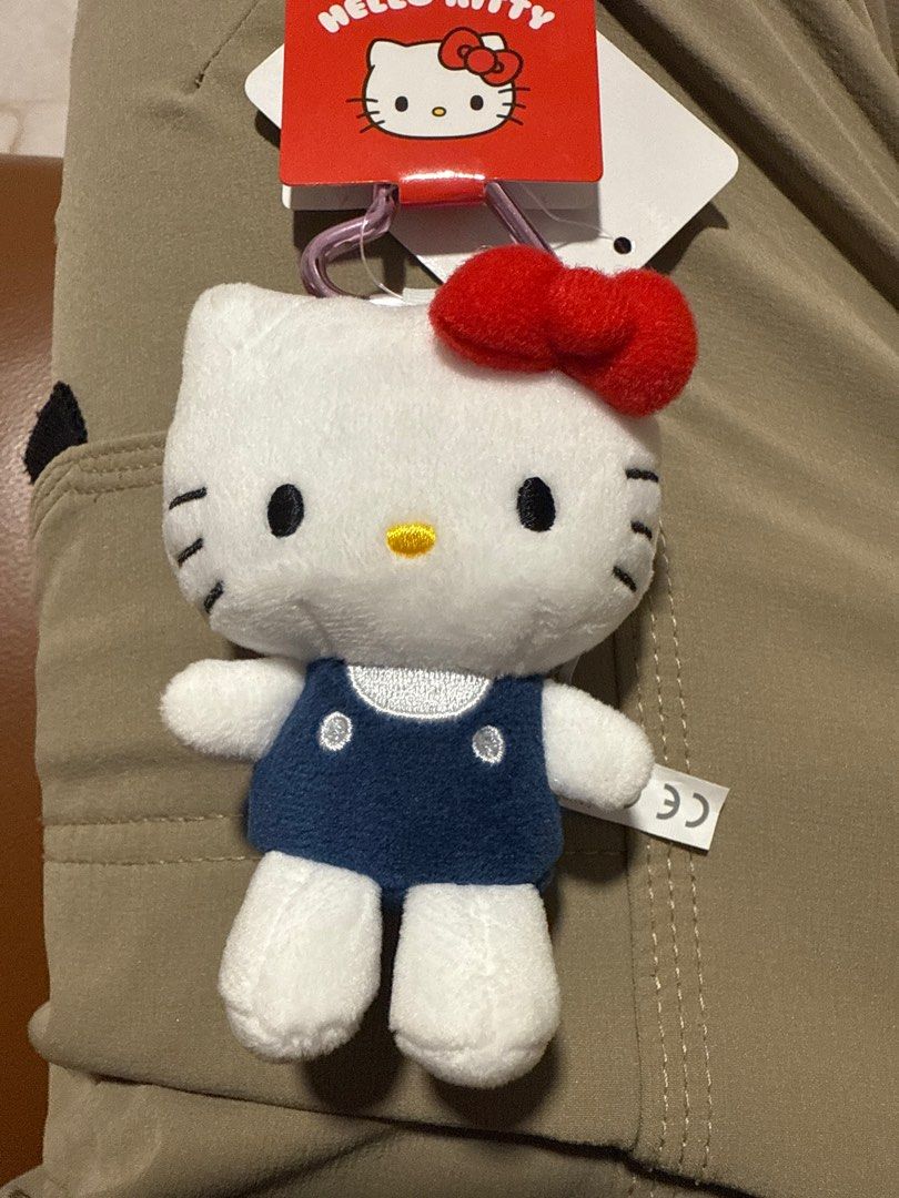 Hello kitty key chai., Hobbies & Toys, Toys & Games on Carousell