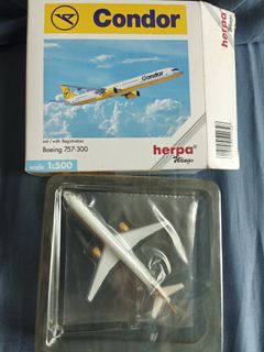 Herpa Wings Vietnam Airlines Boeing 767-300 Model, Hobbies & Toys, Toys ...