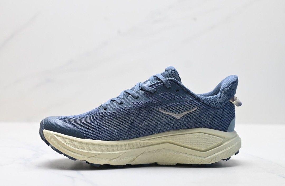 Hoka Challenger 8, Men's Fashion, Footwear, Sneakers on Carousell