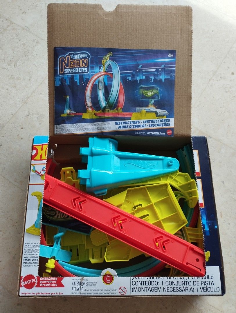 Hot Wheels Neon Speeders Laser Stunt Slamway Track Set With Hot Wheels ...