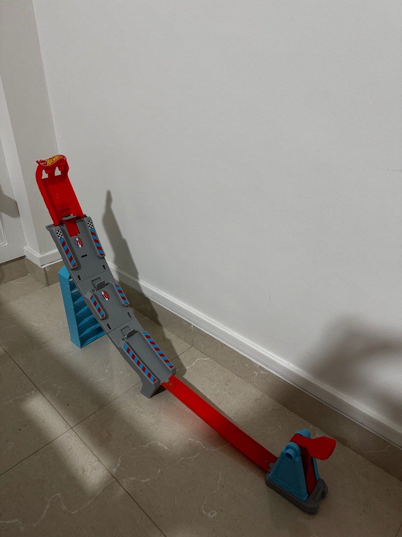Hot Wheels Track Set, Hobbies & Toys, Toys & Games on Carousell