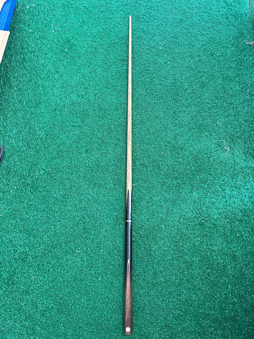 John Parris Superior Cue, Sports Equipment, Sports & Games, Billiards ...