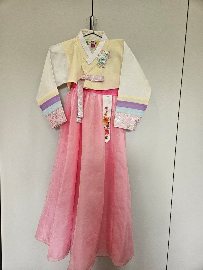 Korean traditions costume hanbok, Babies & Kids, Babies & Kids Fashion ...