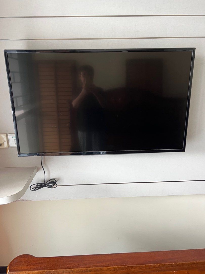 LG TV - Wall Mounted, TV & Home Appliances, TV & Entertainment, TV on ...