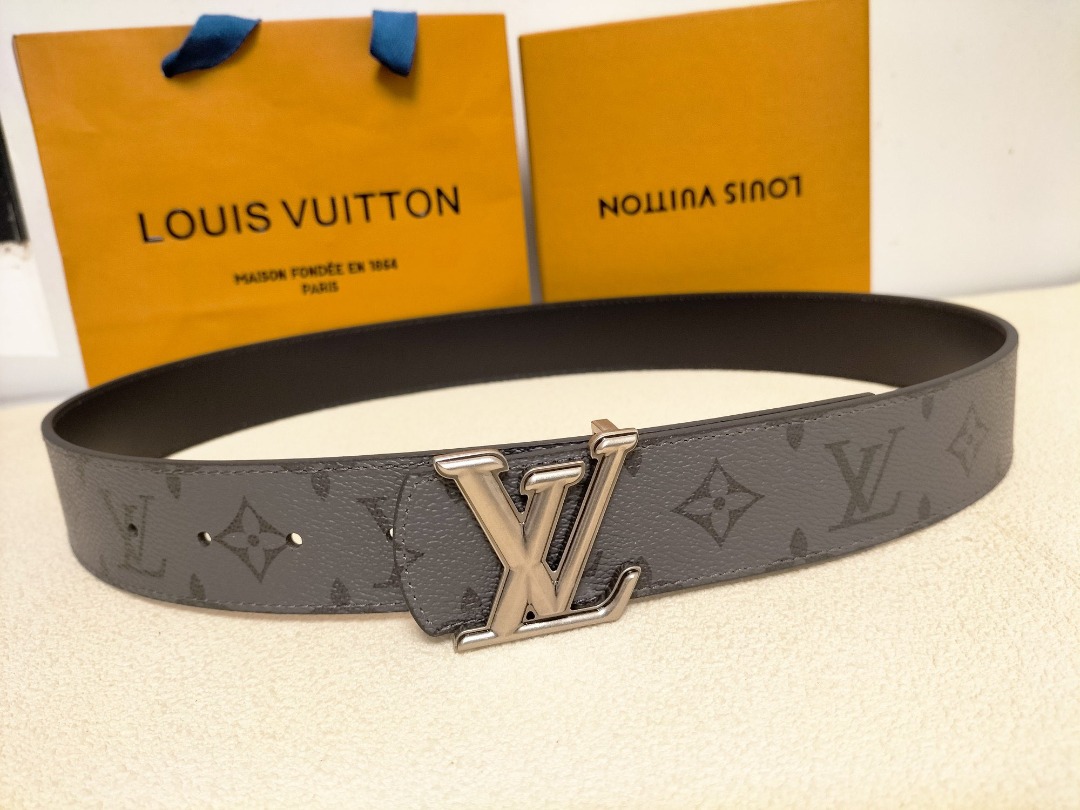 Louis Vuitton men's new belt, 4cm wide, Men's Fashion, Watches ...