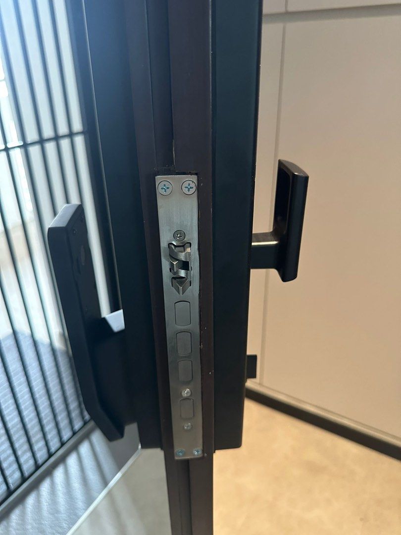 Maxon M7 Gran + G8 Ultimate Digital Lock, Furniture & Home Living ...