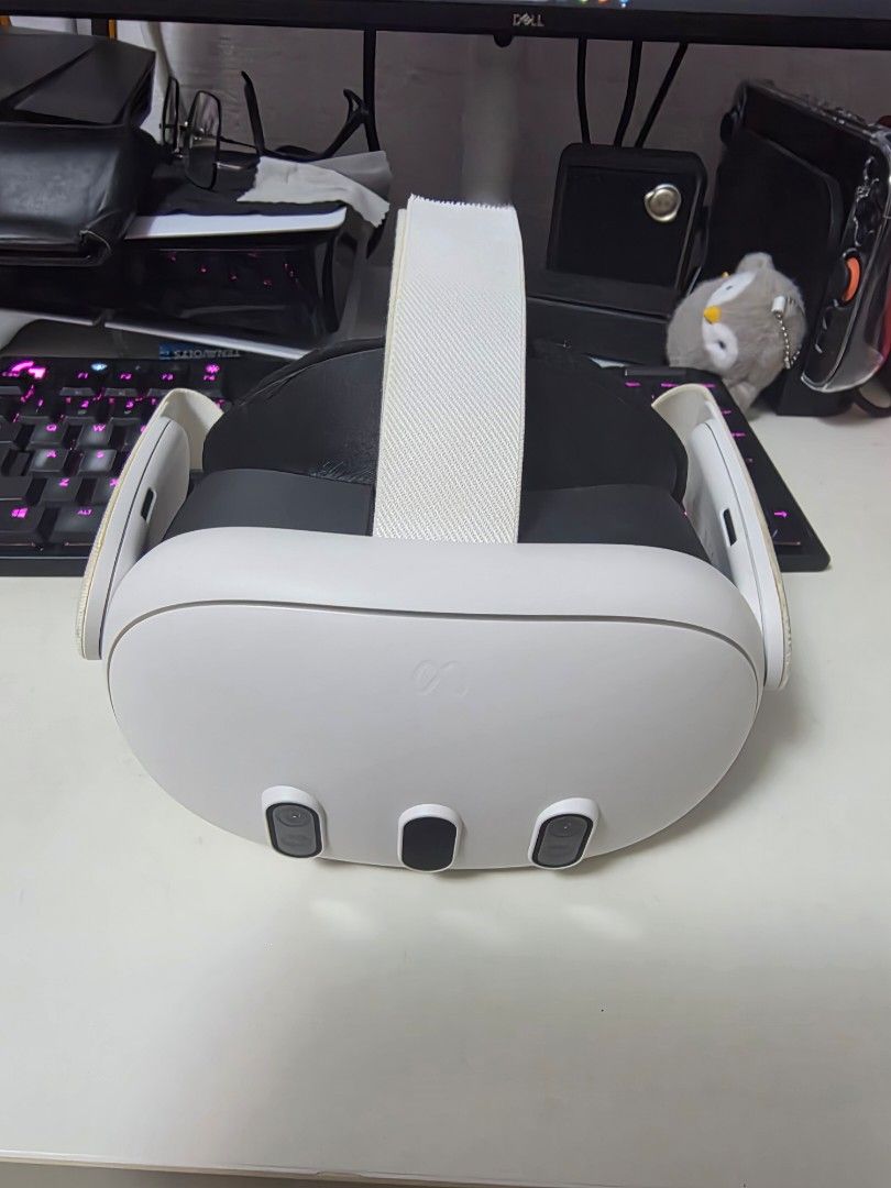 Meta Quest 3 VR Headset 128 G with Accessories, Video Gaming, Gaming ...
