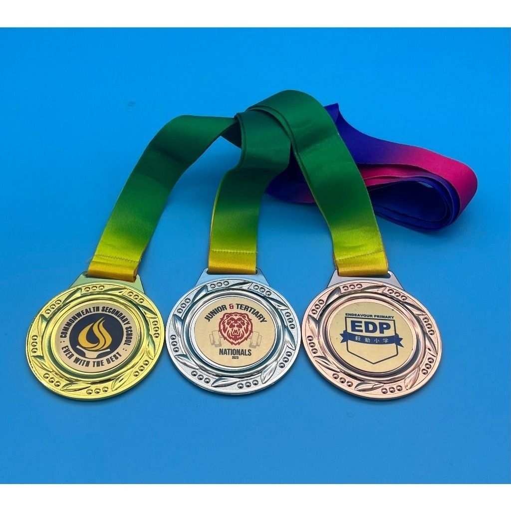 Metal Medals - Custom Text and Logo Medals with Ribbon - Gold/Silver ...
