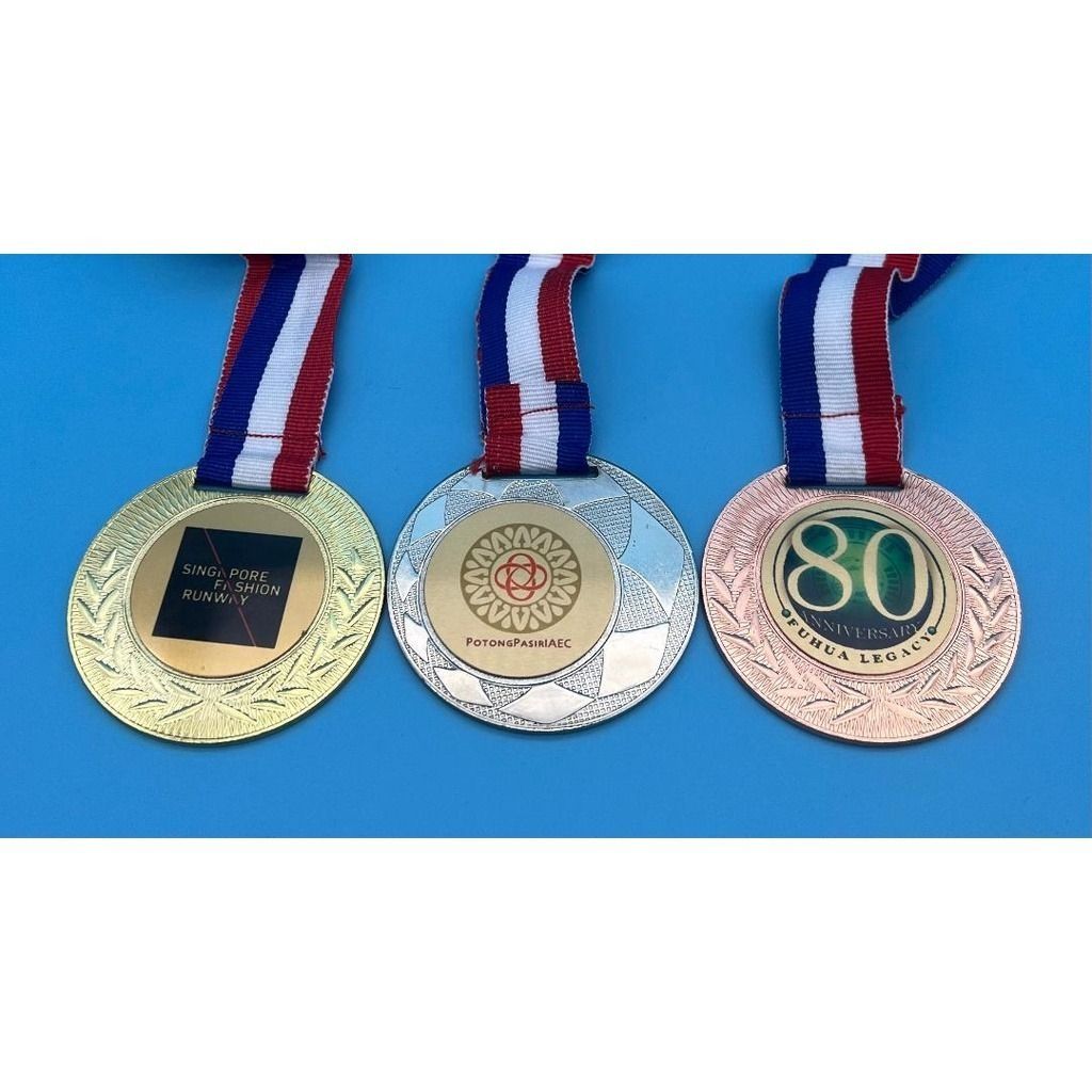 Metal Medals - Custom Text and Logo Medals with Ribbon - Gold/Silver ...